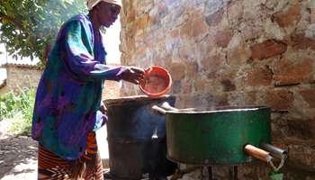 Koutoukou, Lotoko, Chang’aa… ces alcools africains qui font des ravages ...