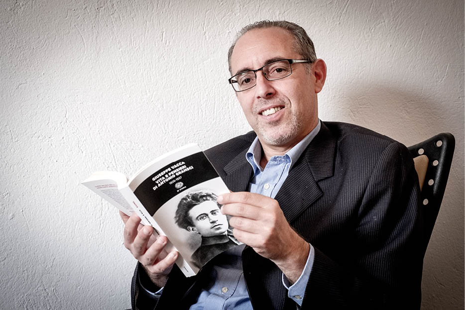 Tunisie : portrait de Baccar Gherib, un doyen engagé – Jeune Afrique