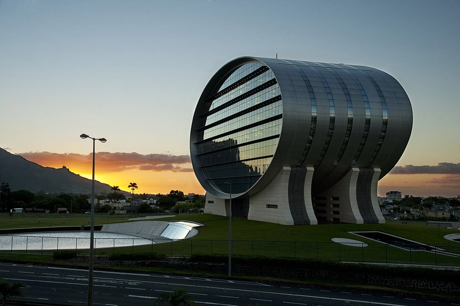 Deux siècles de résilience : les secrets de la longévité de Mauritius ...