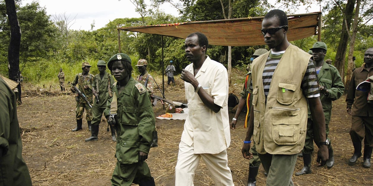 Joseph Kony, l’insaisissable « saigneur » de guerre ougandais – Jeune ...
