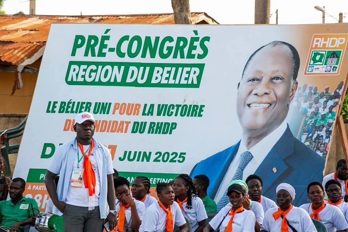 Présidentielle en Côte d’Ivoire : comment le RHDP se prépare à adouber Alassane Ouattara
