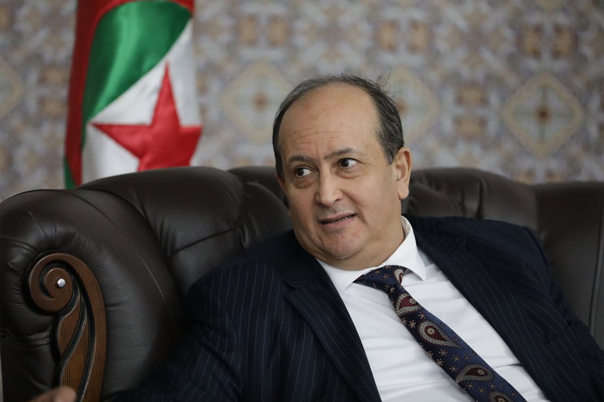 Blocus du JNIM sur le Mali, bilan de Ouattara, guerre des clans autour ...