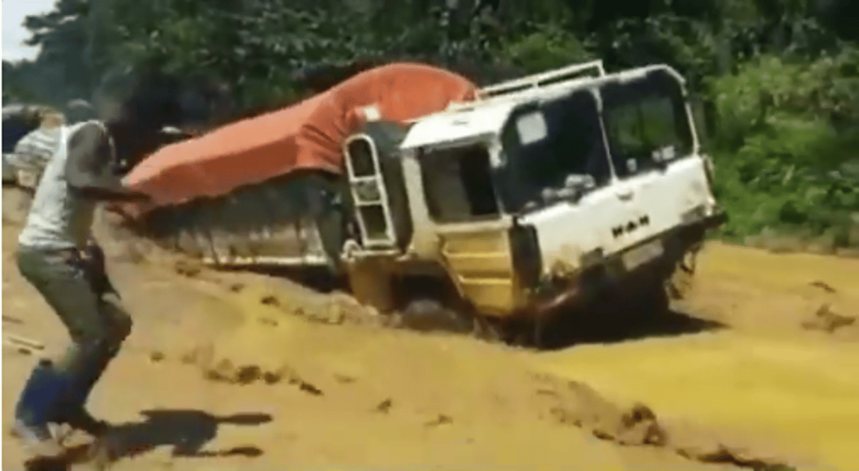 RDC : les camions amphibies de la Croix-Rouge font le buzz sur les ...