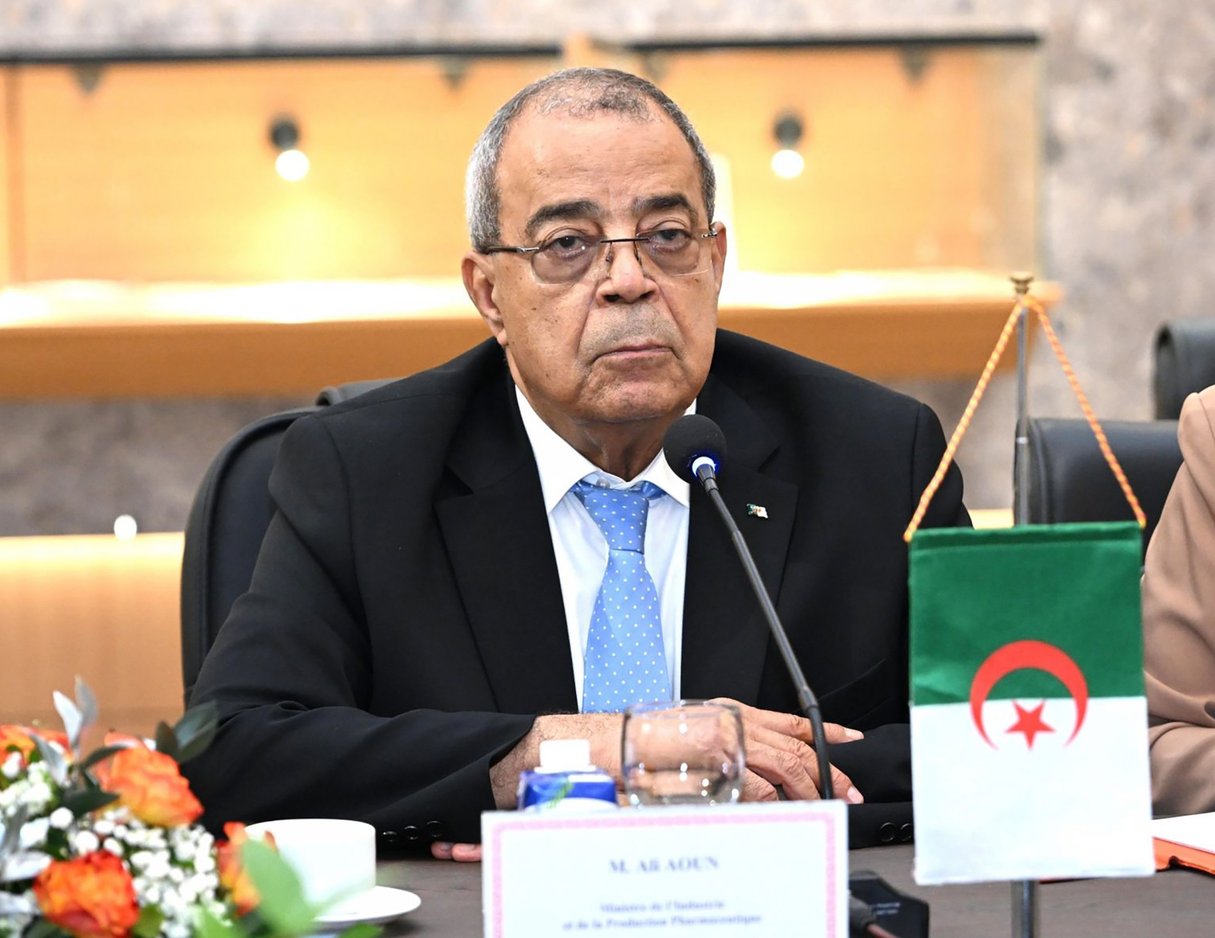 En Algérie, le ministre Ali Aoun affaibli après l’arrestation de son fils pour corruption