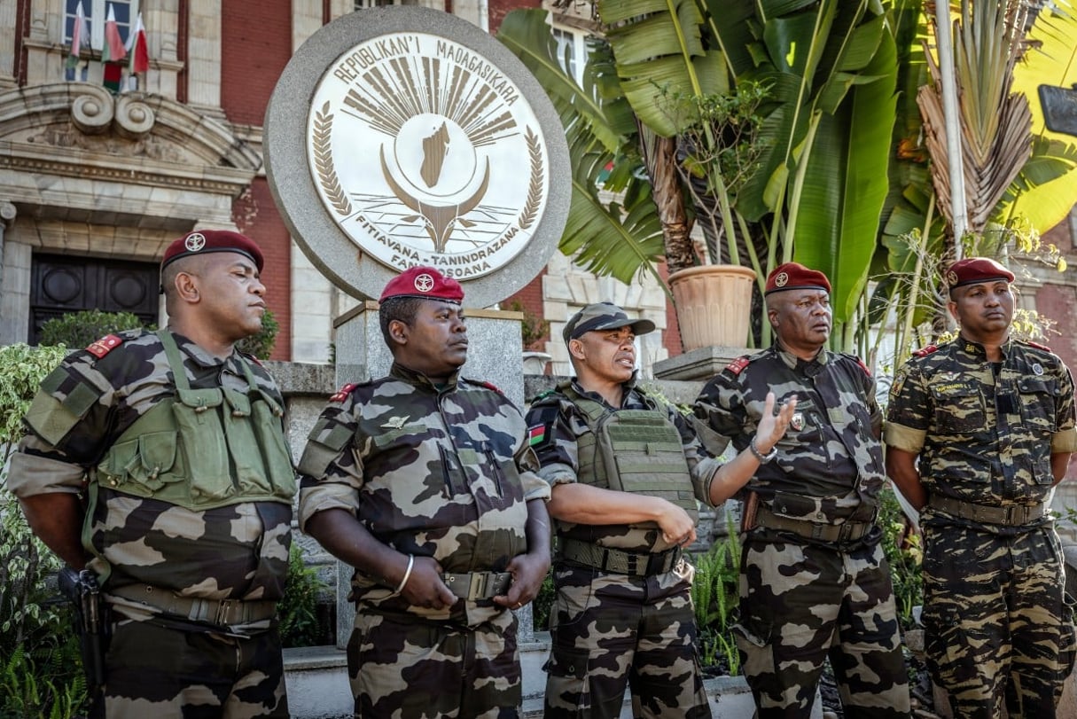 Madagascar : des militaires annoncent prendre le pouvoir