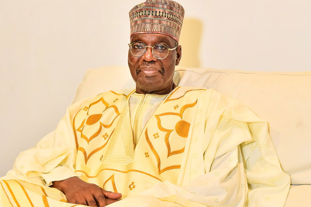 « Le combat continue » : au Cameroun, Issa Tchiroma Bakary refuse de se ...
