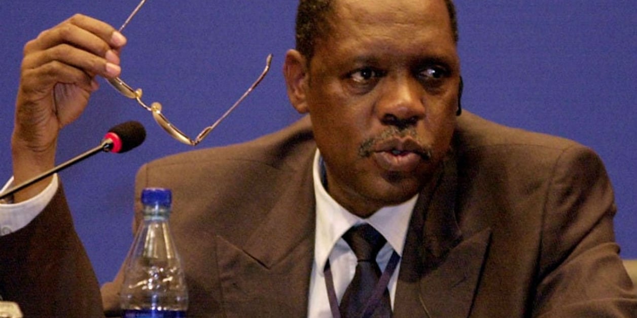 CAF : qui est vraiment Issa Hayatou, l’empereur du foot africain ...