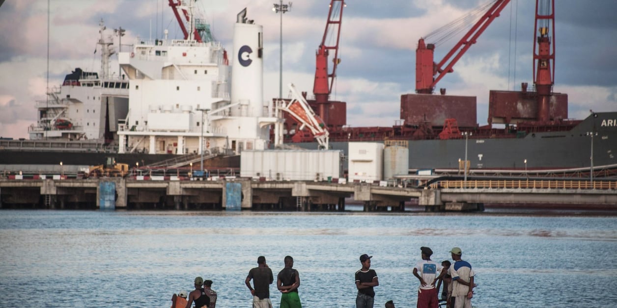 Madagascar : Toamasina, le premier port de commerce de l’île, se ...