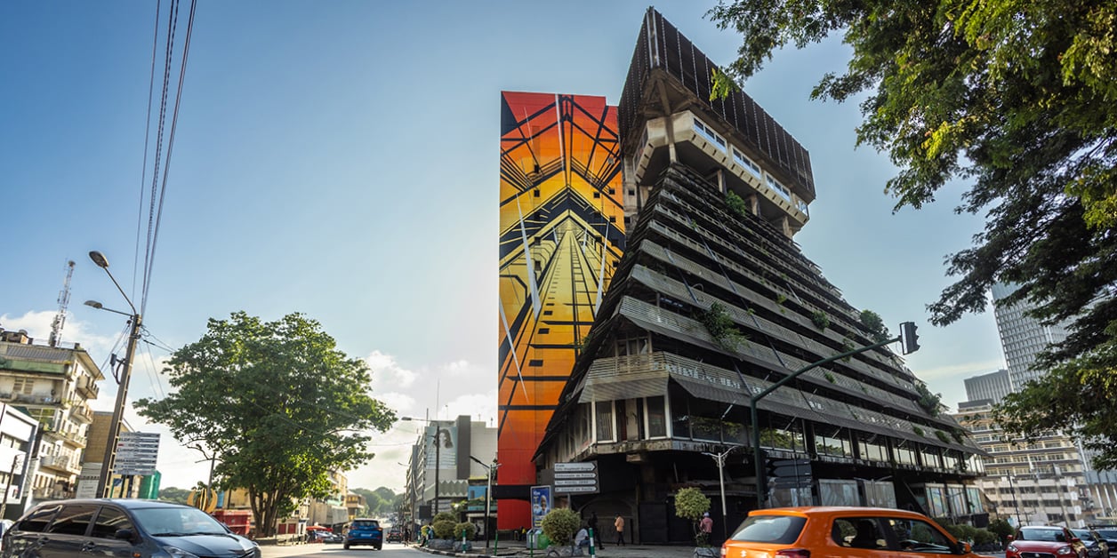 À Abidjan, la Pyramide brutaliste d’Olivieri jette un pont entre passé et présent