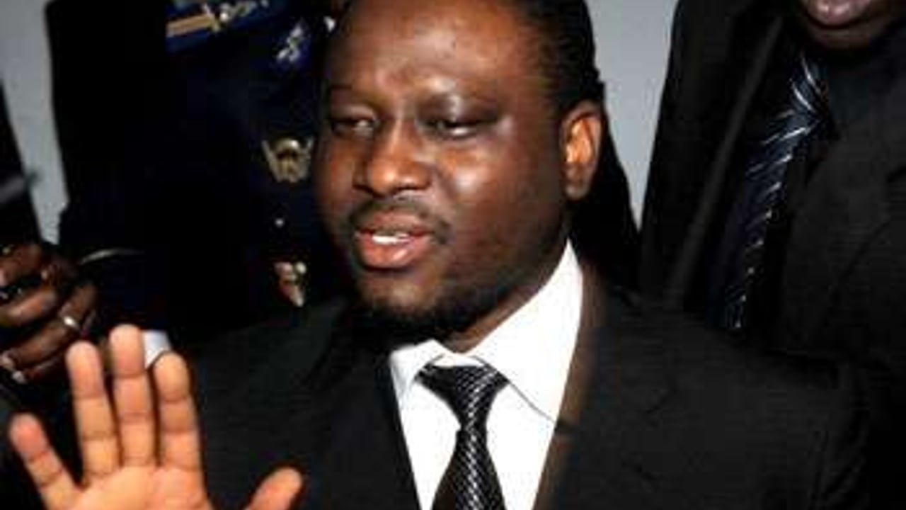 Soro se défend des accusations de corruption