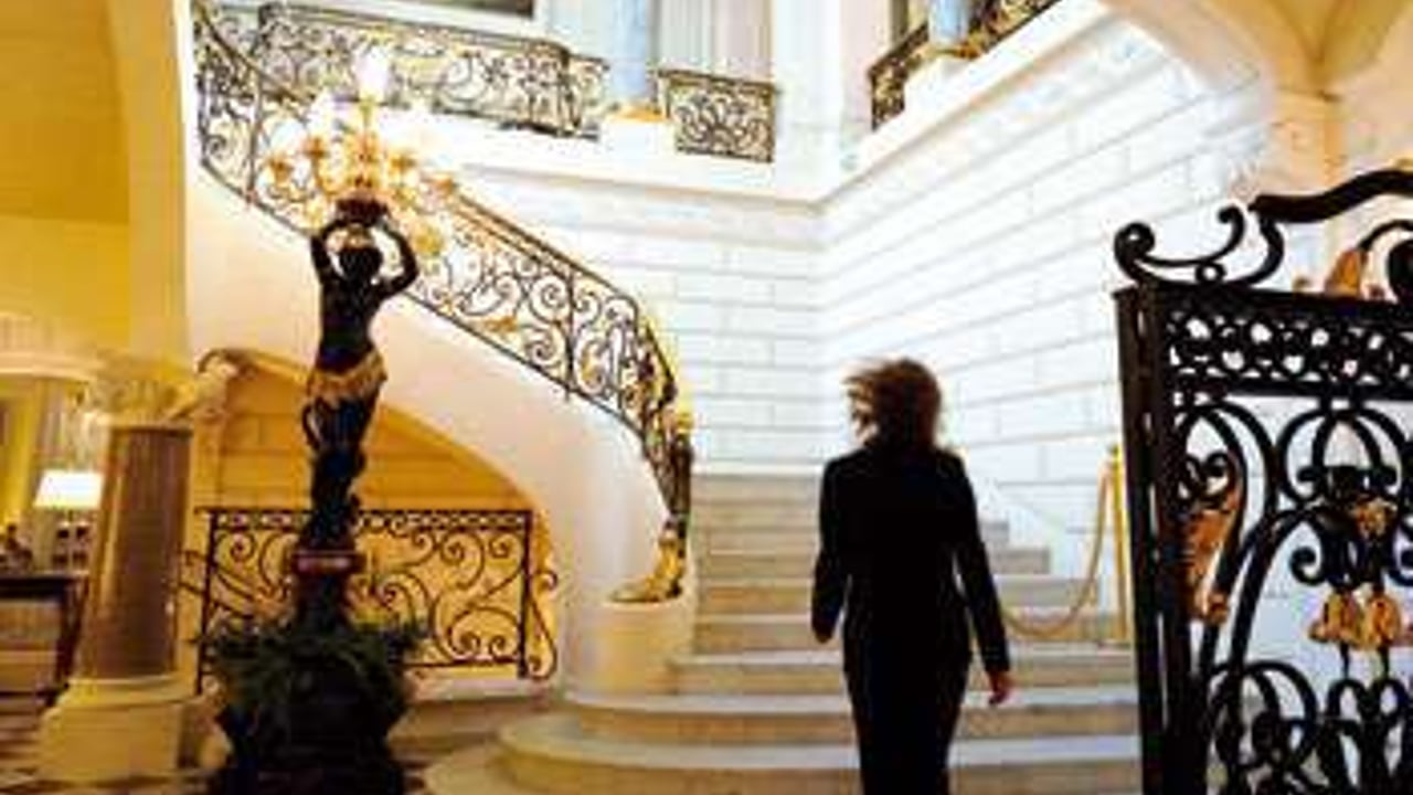 Palaces parisiens : le rendez-vous des nababs africains