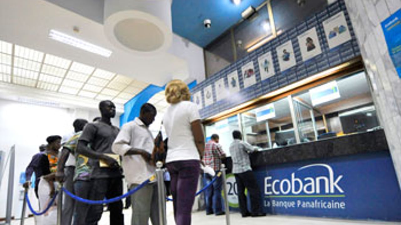 Nigeria : Ecobank se lance dans la microfinance