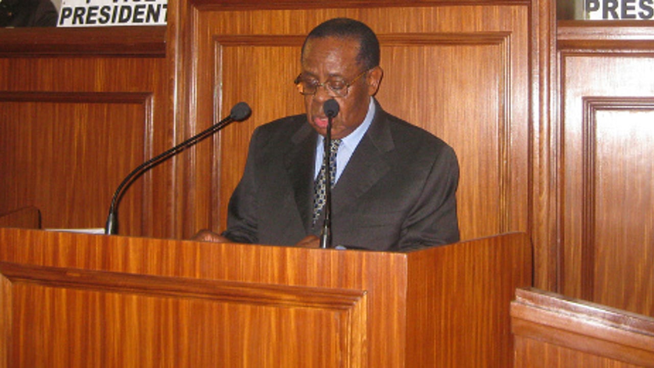 RD Congo : Mwando Nsimba, président du G7, empêché d’atterrir dans son ...