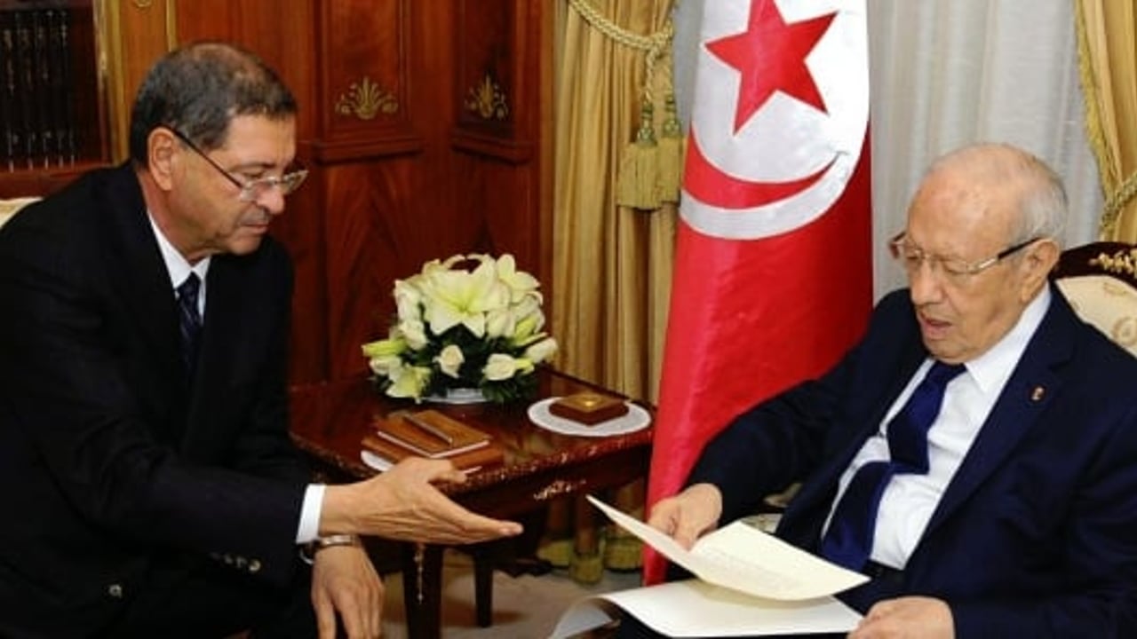 Tunisie : Habib Essid revient en grâce