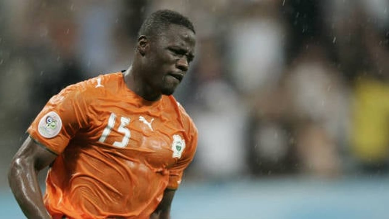 Côte d’Ivoire : on a retrouvé… Aruna Dindane, le meilleur buteur des ...