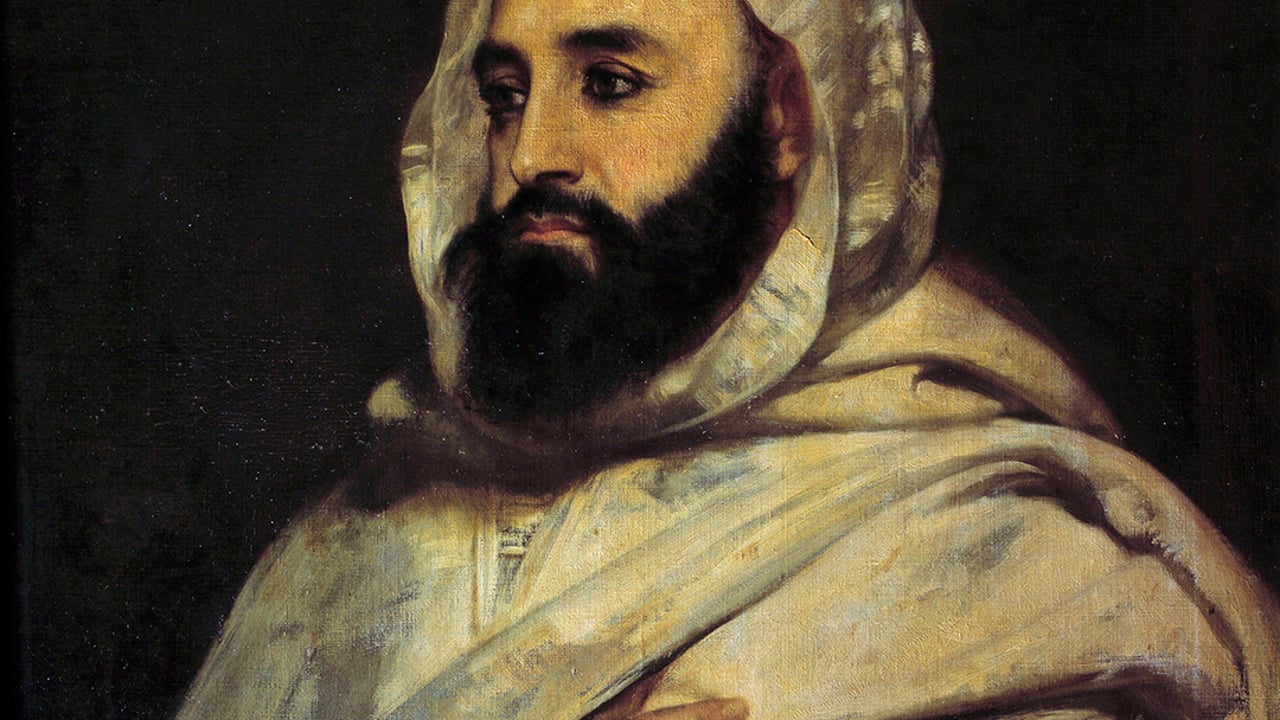 Algérie : le burnous d’Abdelkader bientôt restitué par la France