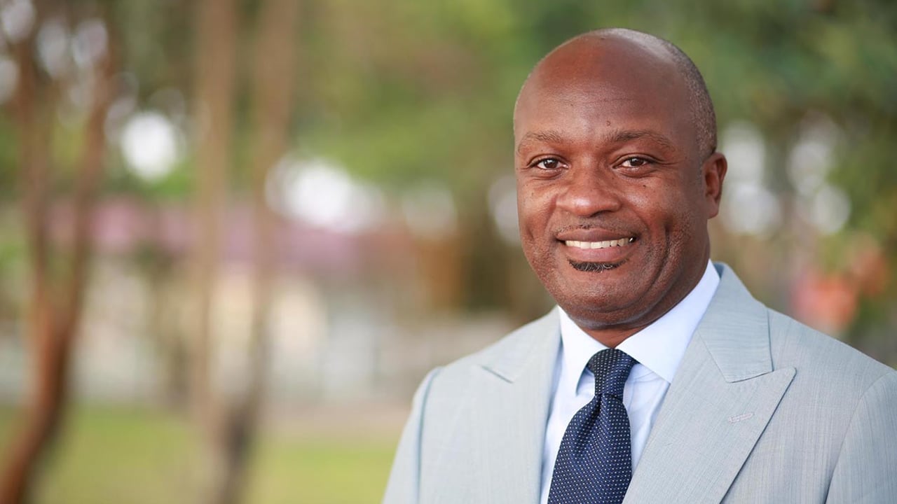 Au Gabon, un caméléon nommé Paul-Marie Gondjout