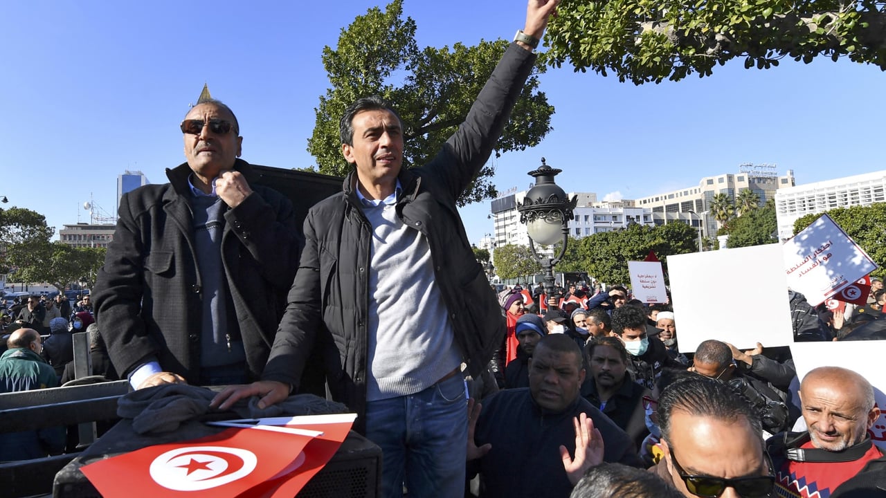 L’opposant tunisien Jawhar Ben Mbarek condamné à six mois de prison