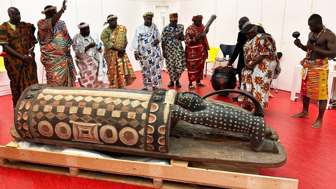 Restitution du patrimoine africain : le « tambour parleur » va être ...