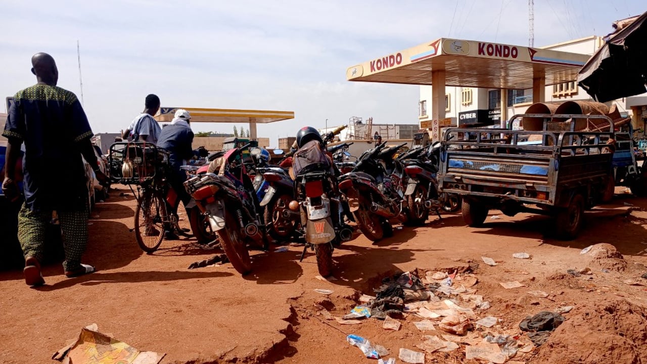 Mali : la France recommande à ses ressortissants de quitter le pays ...